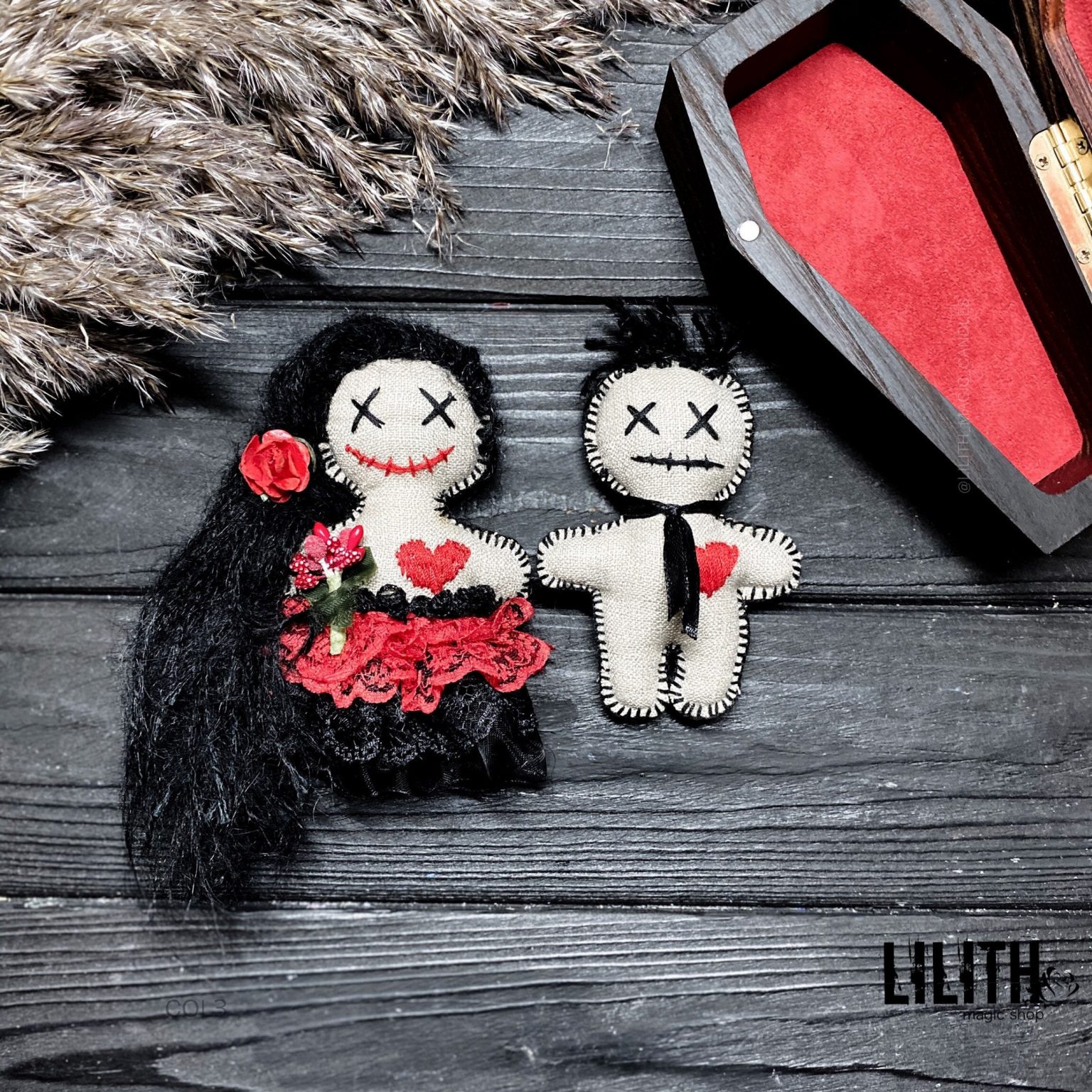 2 Handmade Voodoo dolls for Voodoo love spells - male doll + female ...